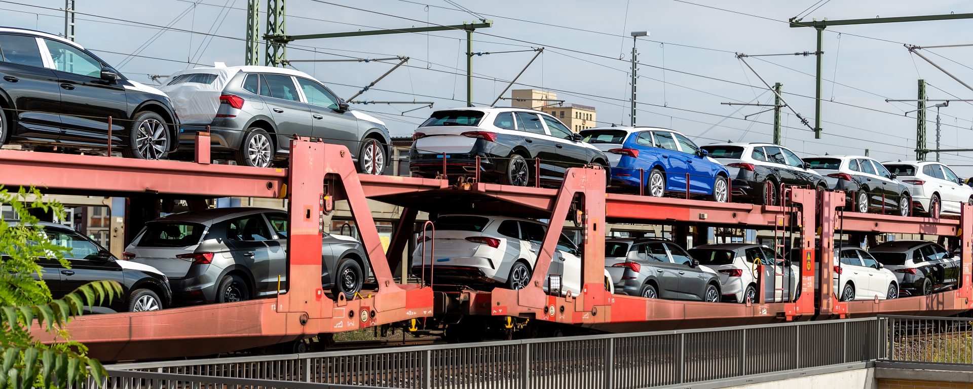 How to Ship A Car by Train - A Stress Free Journey - Xpress Auto Moves ...